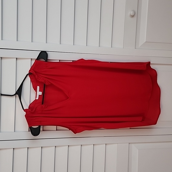 Violet & Claire | Tops | Violet Claire Red Top | Poshmark